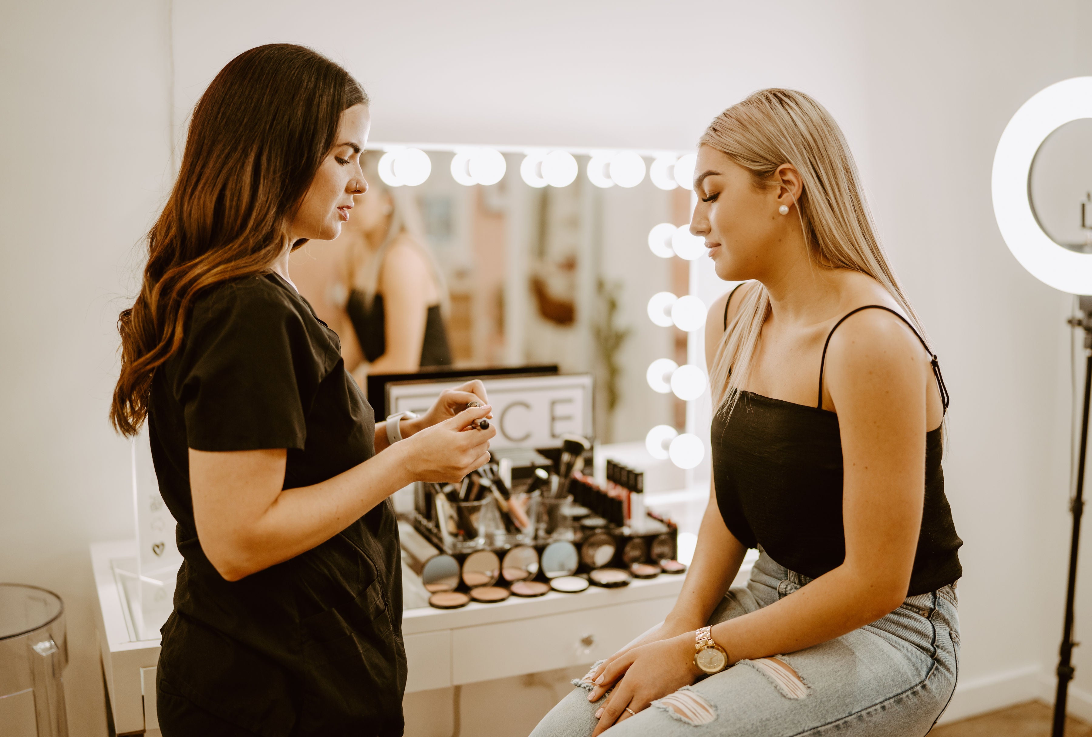 Teach me - Make Up Lesson – The Skin Coaches